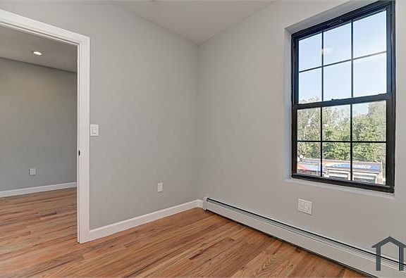 52 Yonkers Ave APT 2, Yonkers, NY 10701 | Zillow