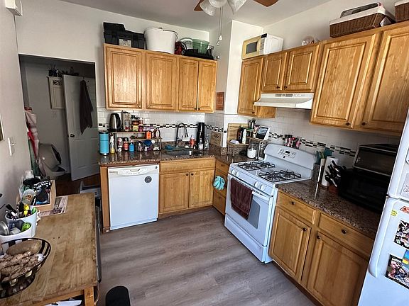 677 Boulevard E, Weehawken, NJ 07086 | MLS #250000792 | Zillow