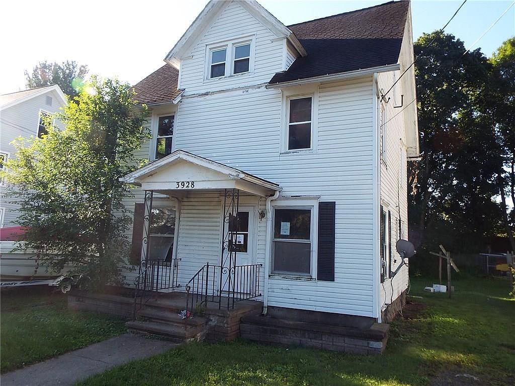 3928 Old Ridge St, Williamson, NY 14589 | Zillow