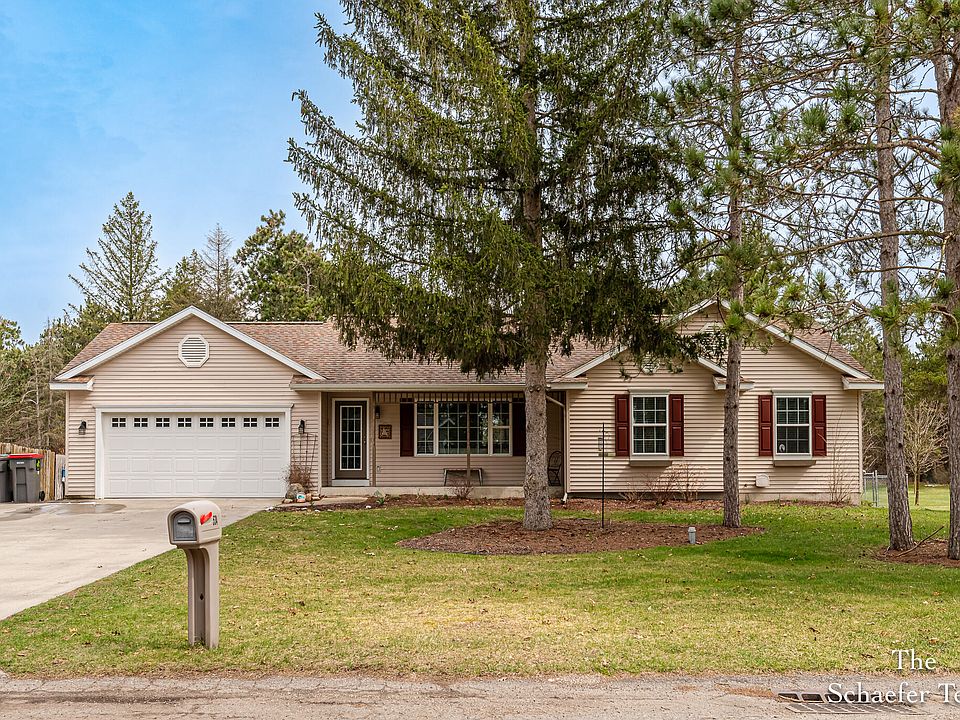 534 Forstrom Dr SE, Lowell, MI 49331 | Zillow