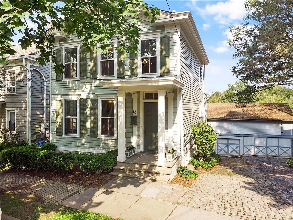 45 Center St, Clinton, NJ 08809 | Zillow