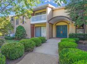 Chestnut Run Condominiums - 444 N Clay Ave Saint Louis MO | Zillow