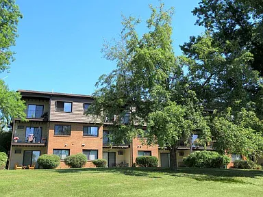 Chelsea Ridge Apartments - 1 Chelsea Ridge Mall Wappingers Falls NY ...