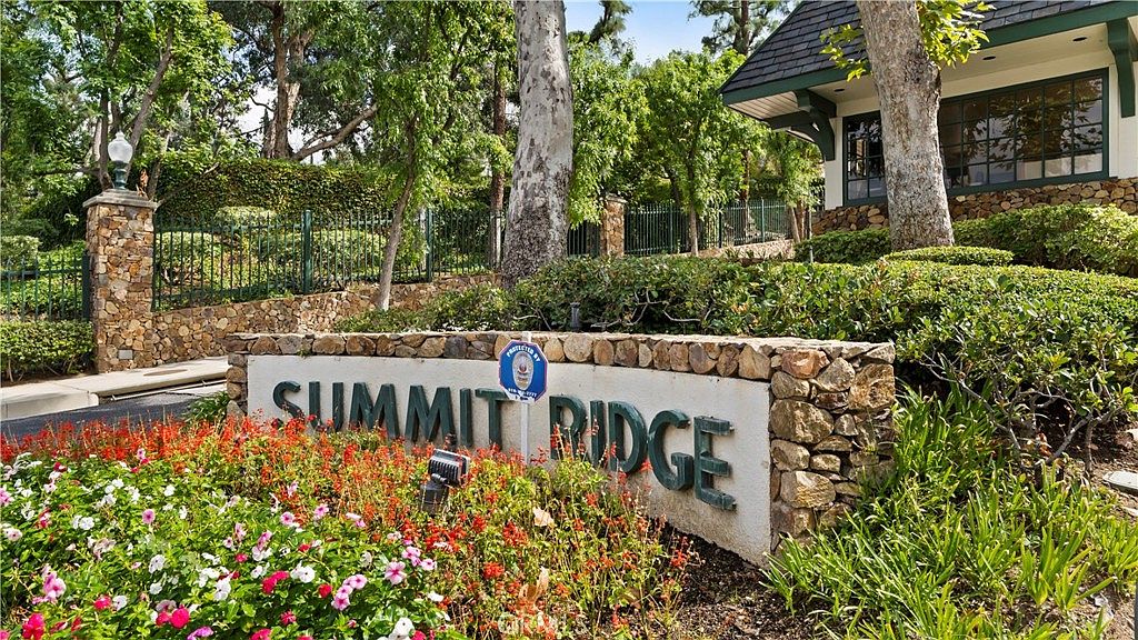 22558 N Summit Ridge Cir, Chatsworth, CA 91311 | Zillow