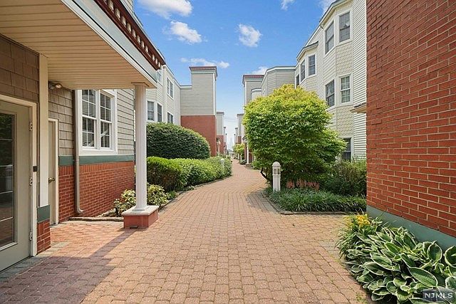 130 The Promenade, Edgewater, NJ 07020 | Zillow
