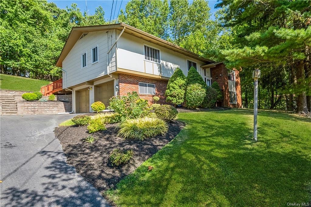 9 Sunny Ridge Road, Spring Valley, NY 10977 | Zillow