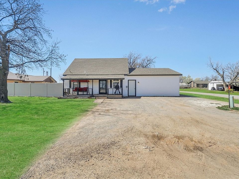 111 Grand Ave, Willow, OK 73673 | Zillow