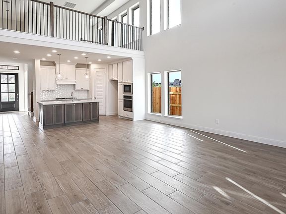 562 Bay Breeze Dr, Kyle, TX 78640 | Zillow