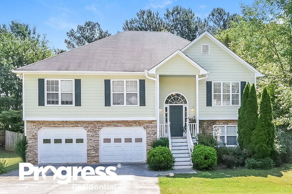 530 Millbrook Village Dr, Tyrone, GA 30290 | Zillow