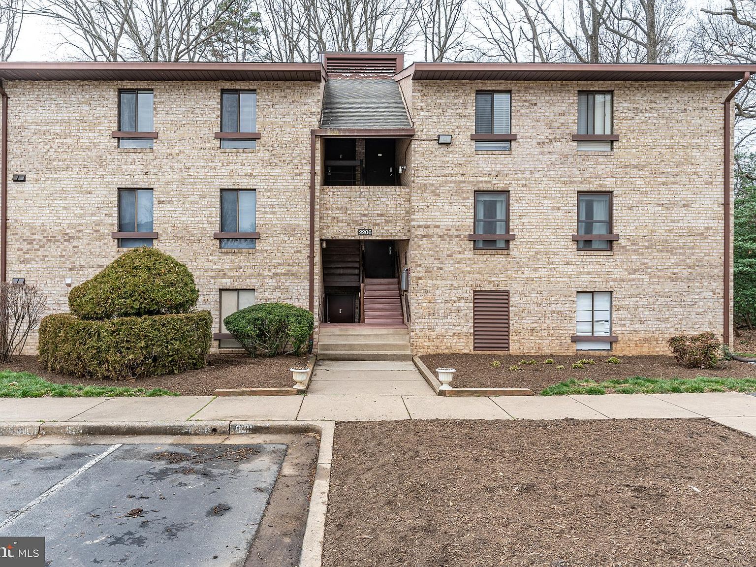 2206 Castle Rock Sq APT 1B, Reston, VA 20191 | Zillow