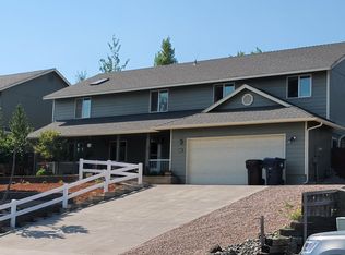 2427 SW 33rd St, Redmond, OR 97756 | MLS #220179713 | Zillow
