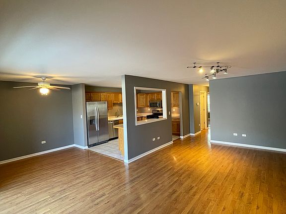 800 Madison St UNIT 1D, Lockport, IL 60441 | Zillow