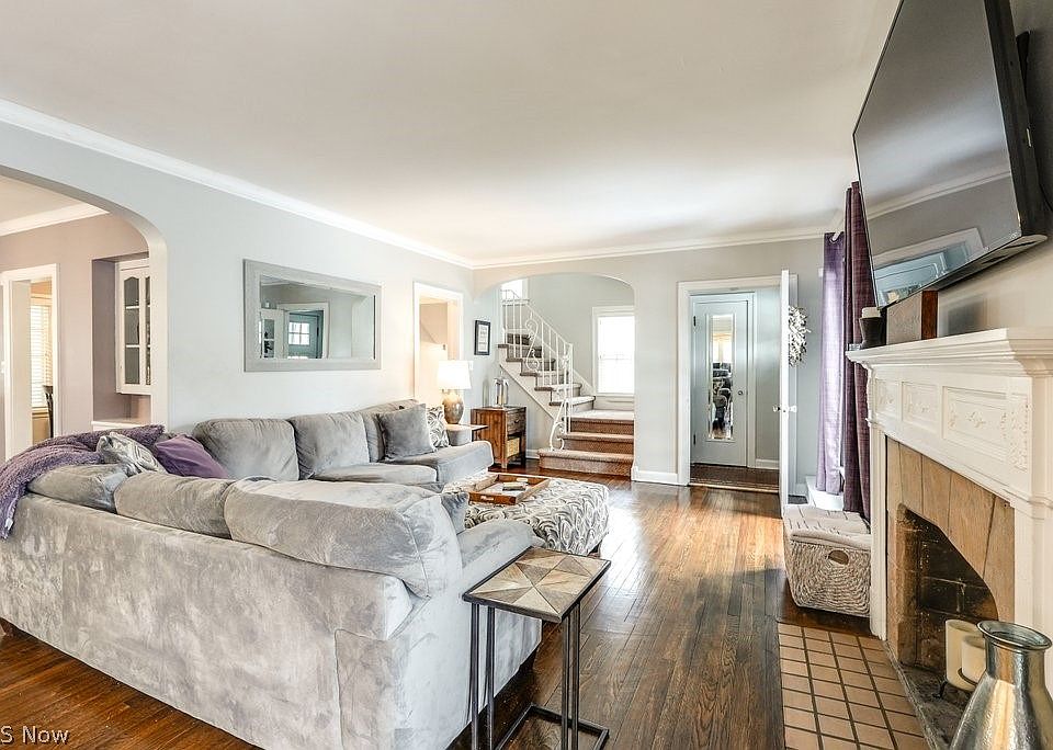 16010 Fernway Rd, Shaker Heights, OH 44120 | Zillow