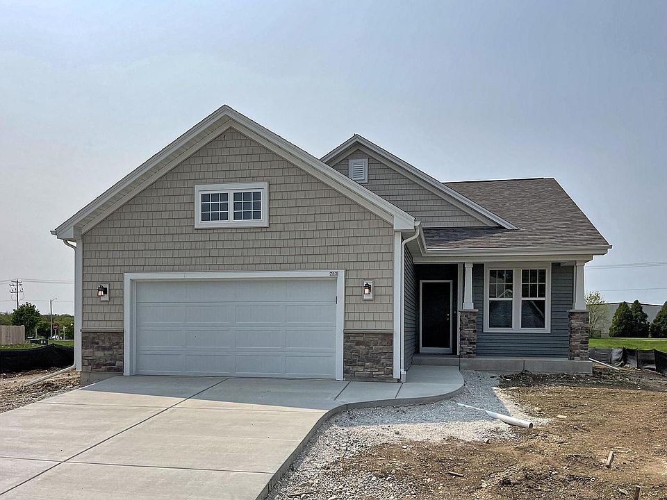 712 River Ridge CIRCLE, Waterford, WI 53185 | MLS #1827740 | Zillow