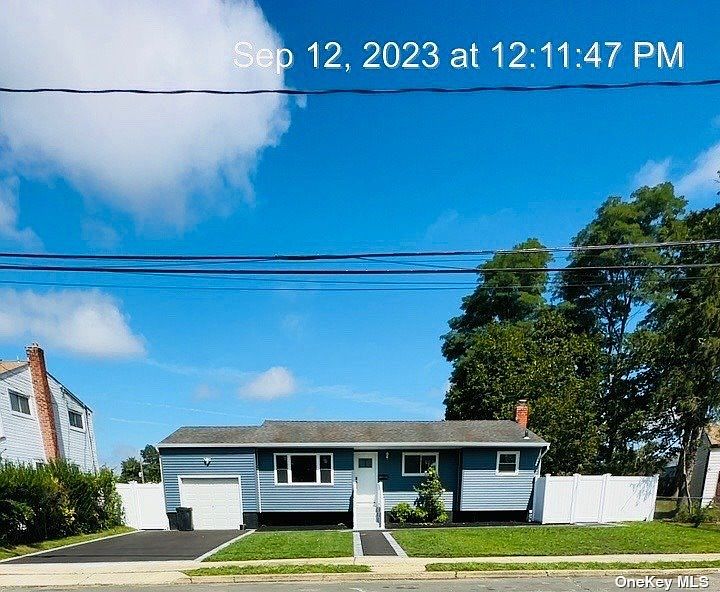 15 Matthew Drive, Amityville, NY 11701 | Zillow