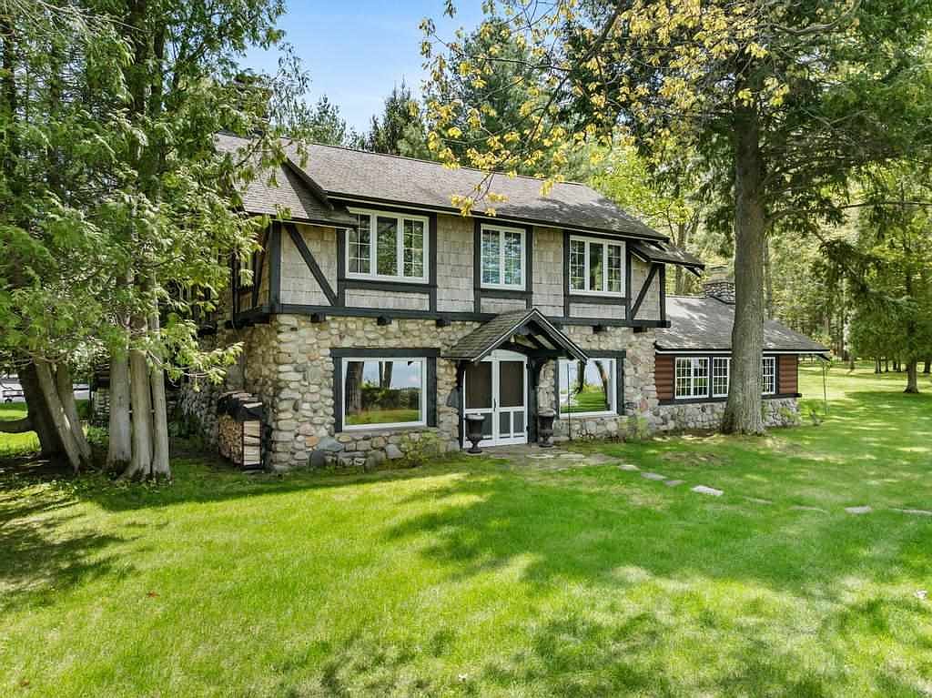 2841 N Lake Shore Drive W Side Of M #119, Harbor Springs, MI 49740 ...