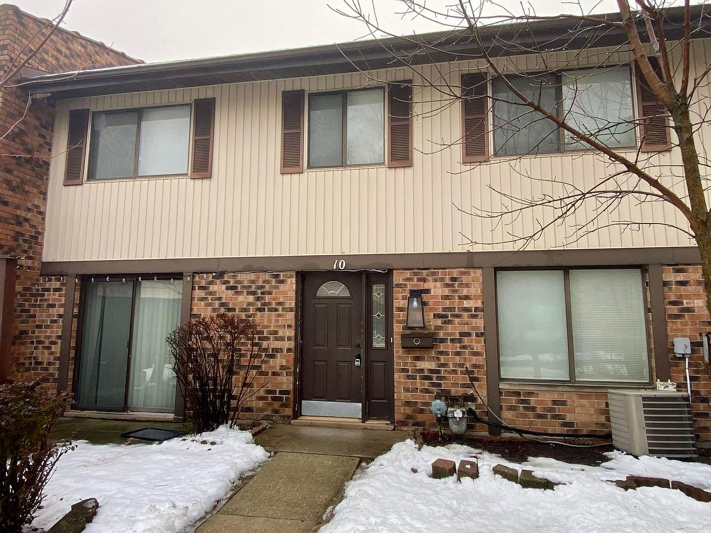 10 Tower Ct #10, Downers Grove, IL 60516 | Zillow