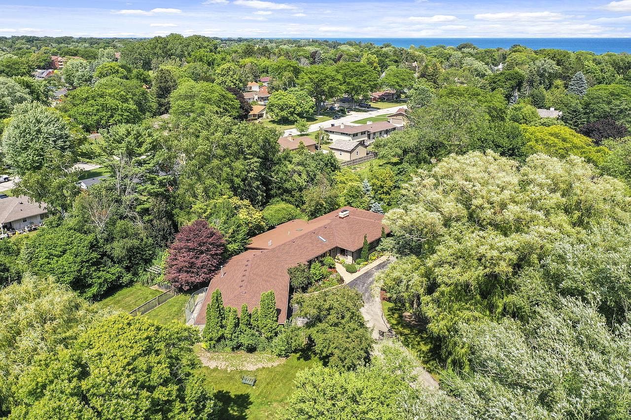 550 Cross Creek ROAD, Racine, WI 53402 | MLS #1842703 | Zillow