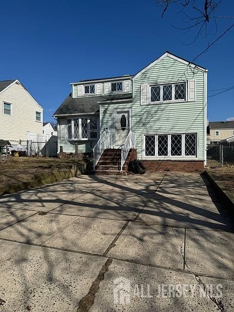 22 Robin Pl, Parlin, NJ 08859 | Zillow