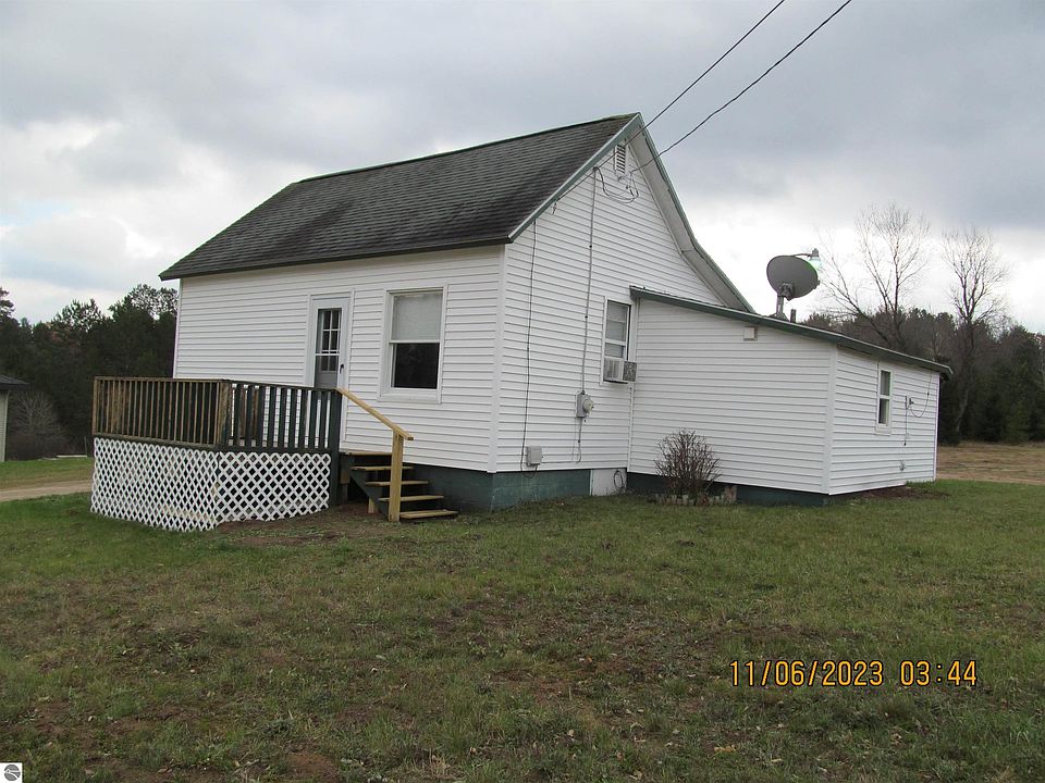 11486 E M 55, Cadillac, MI 49601 | MLS #1917386 | Zillow