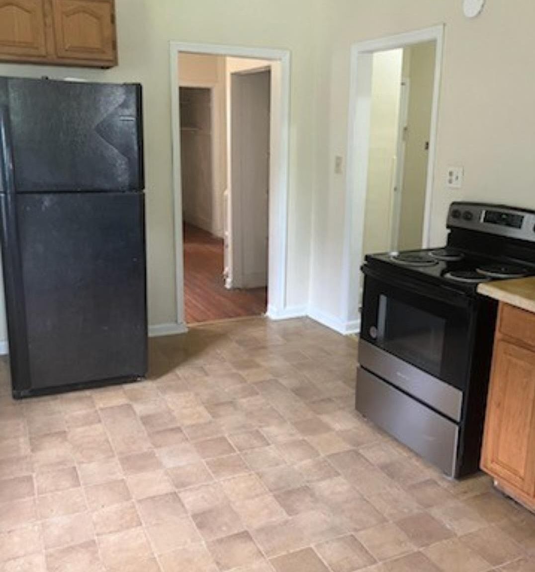 715 Moosic St APT 4, Scranton, PA 18505 | Zillow
