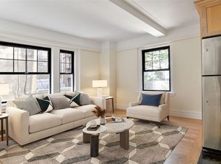 75 Perry St APT 3B, New York, NY 10014 | Zillow