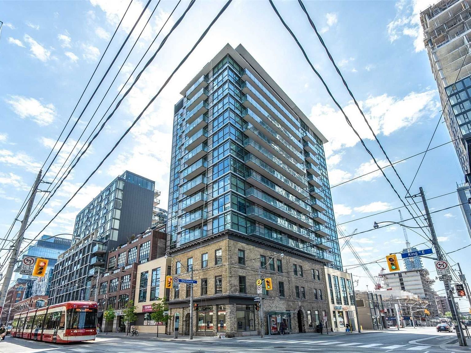 39 Sherbourne St #1002, Toronto, ON M5A 0L8 | Zillow