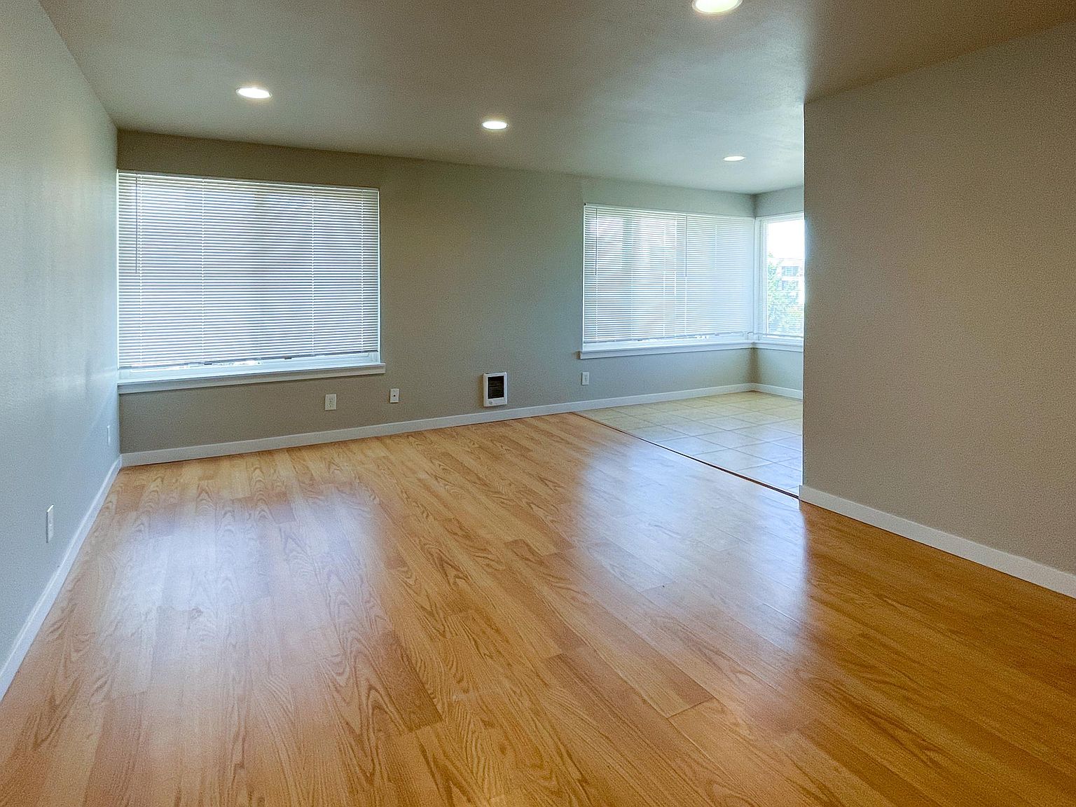 6314 34th Ave SW APT 301, Seattle, WA 98126 | Zillow