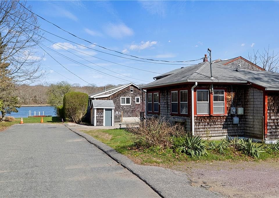 39 Edwards Ave, South Kingstown, RI 02879 | MLS #1334403 | Zillow