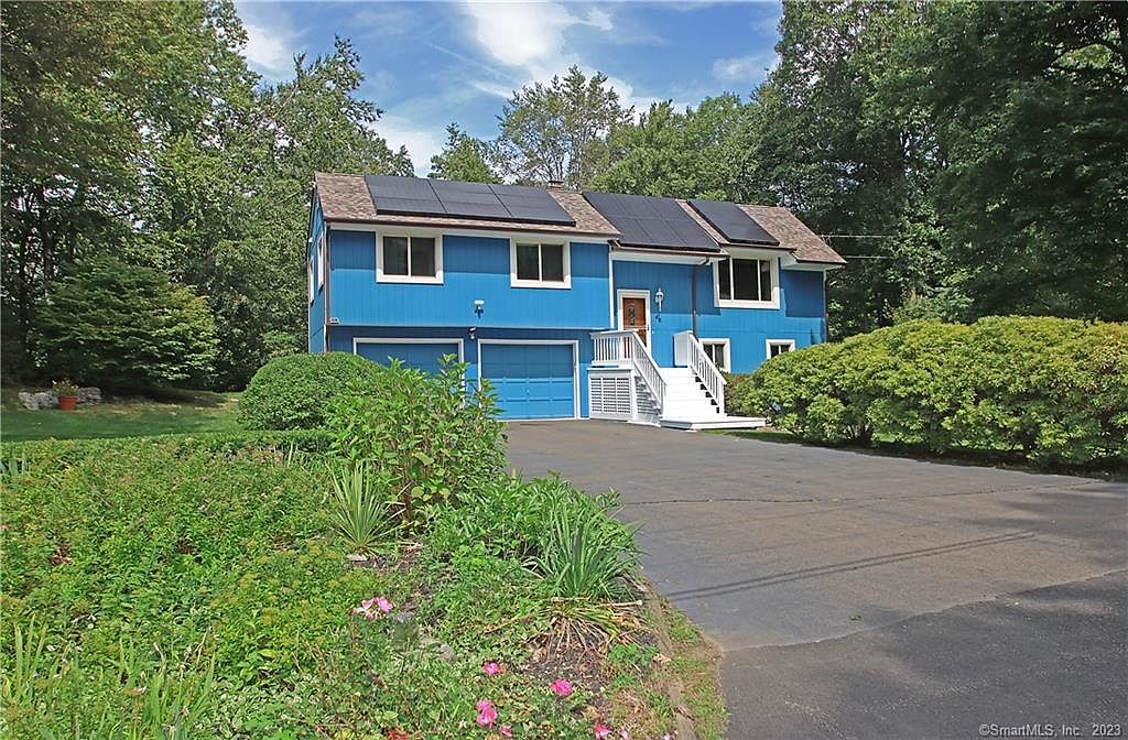 44 Woodcutters Dr, Bethany, CT 06524 | MLS #170593790 | Zillow