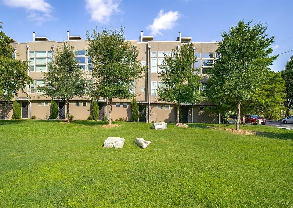 2111 Clark St APT A, Dallas, TX 75204 | Zillow