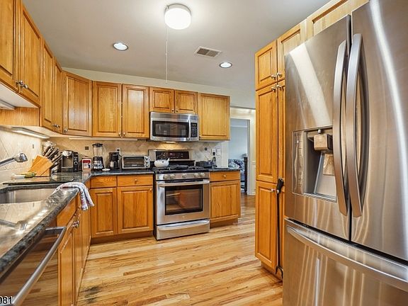 25 Cadence Ct, Morristown, NJ 07960 | MLS #3975628 | Zillow