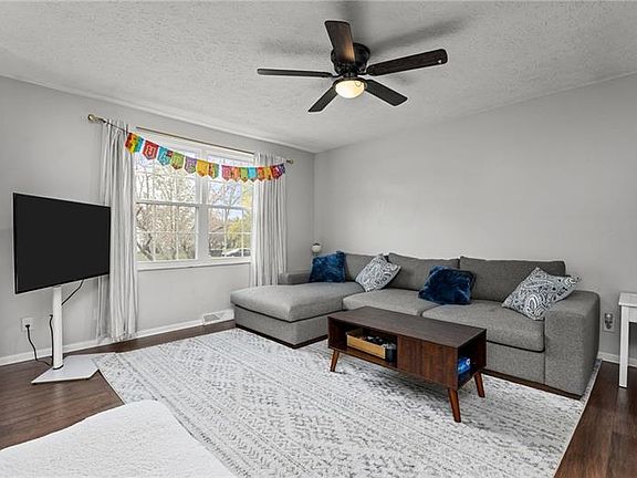 204 Brookston Dr, Cranberry Township, PA 16066 | MLS #1628997 | Zillow