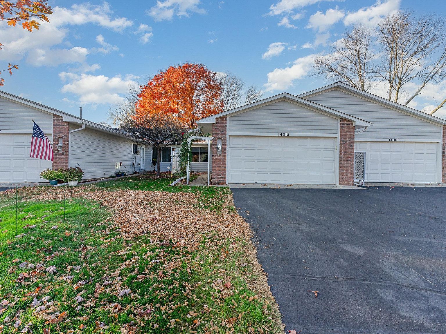 14315 Glenda Dr, Apple Valley, MN 55124 | Zillow