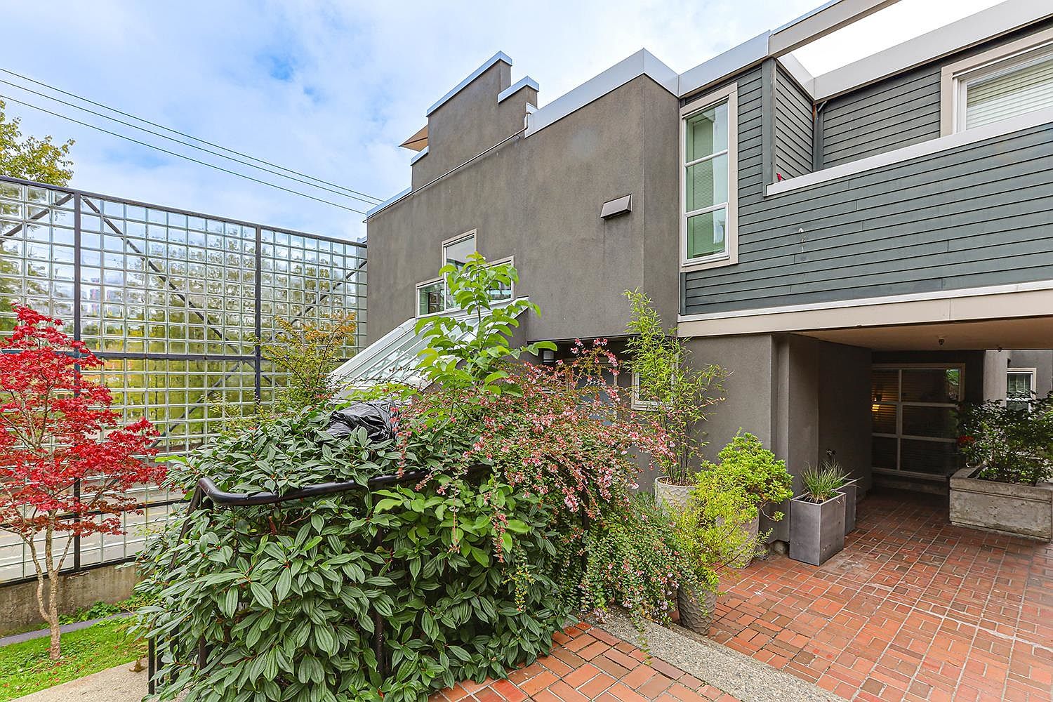2229 Oak St, Vancouver, BC V6H 3W6 | MLS #R2927605 | Zillow