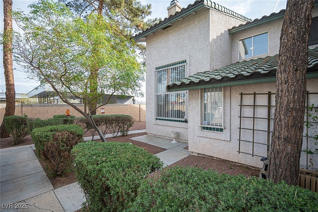 2430 Old Forge Ln APT 106, Las Vegas, NV 89121 | Zillow