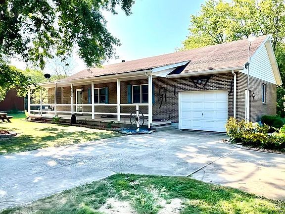 392 E State Route 350, Wilmington, OH 45177 | Zillow