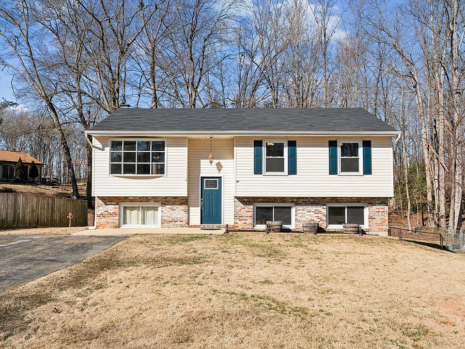 1114 Perry St, Fredericksburg, VA 22405 | Zillow