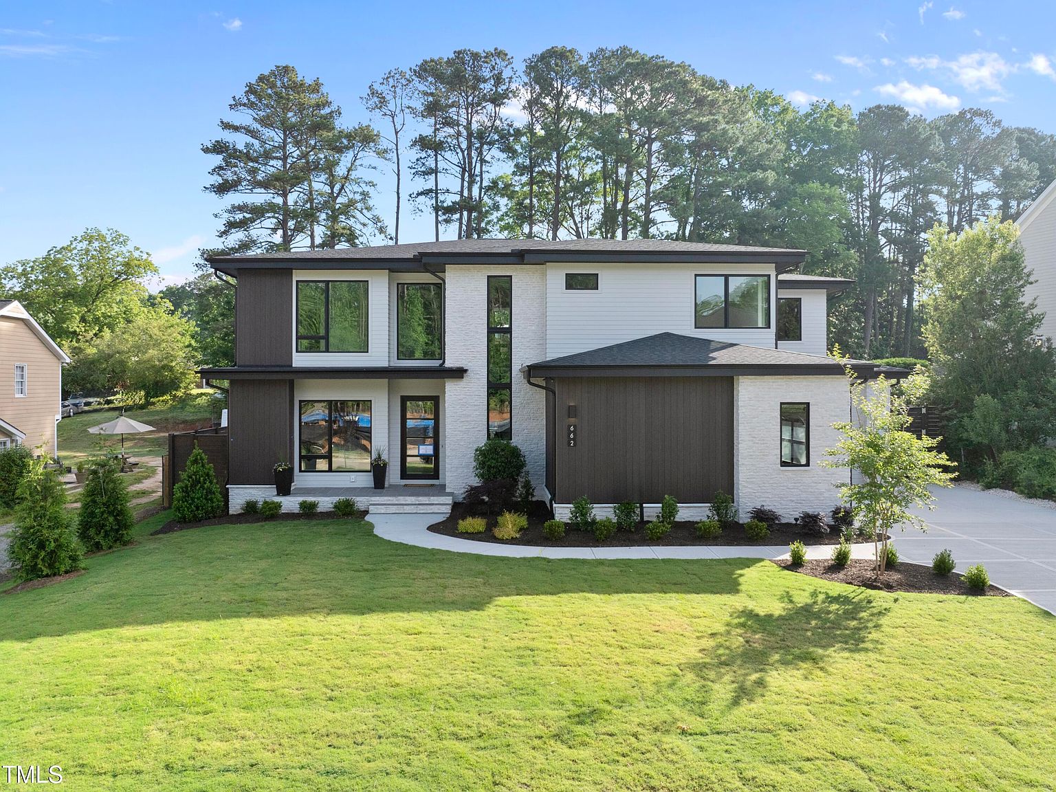 662 Manchester Dr, Raleigh, NC 27609 | MLS #10059906 | Zillow