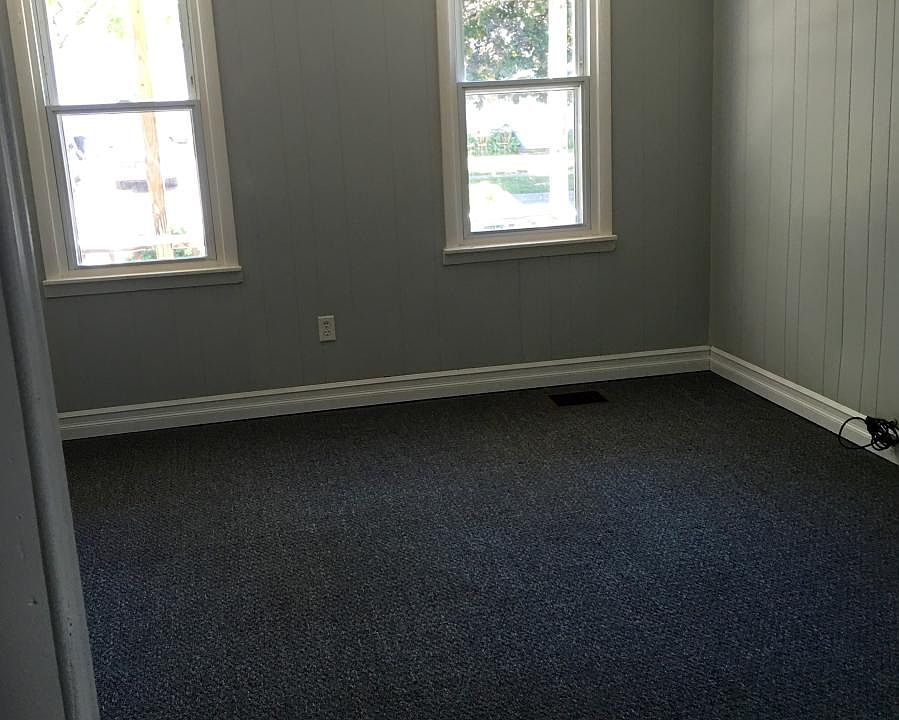 45 E 7th St #1, Oswego, NY 13126 | Zillow