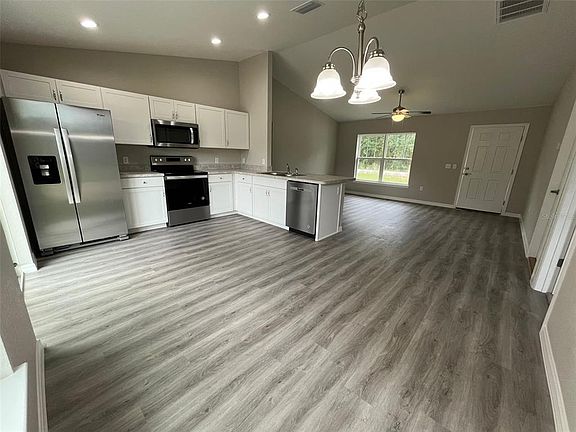 13767 SW 100th Ln, Dunnellon, FL 34432 | MLS #OM667985 | Zillow