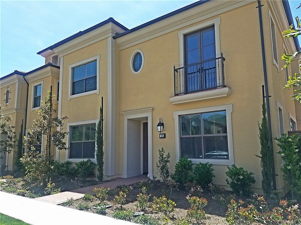 122 Crescent Moon, Irvine, CA 92602 | Zillow