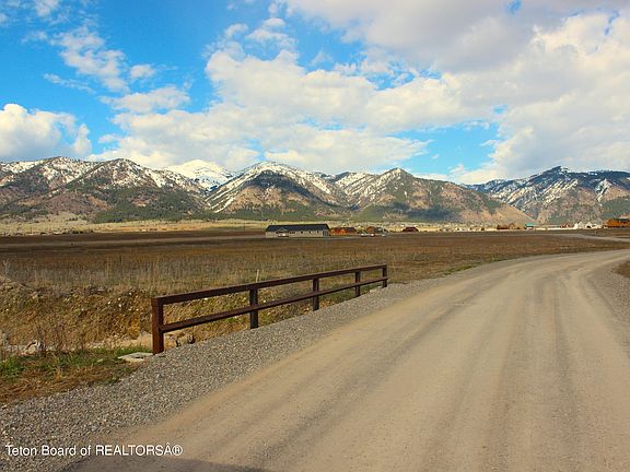 5 Rolling Acres Dr, Freedom, WY 83120 | MLS #24-942 | Zillow