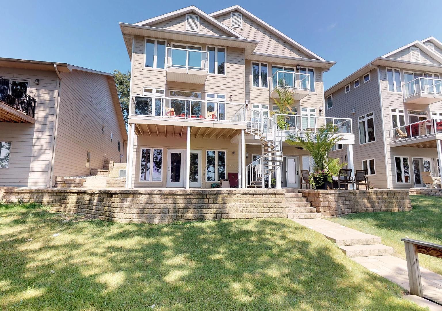 15643 250th Ave, Spirit Lake, IA 51360 | Zillow