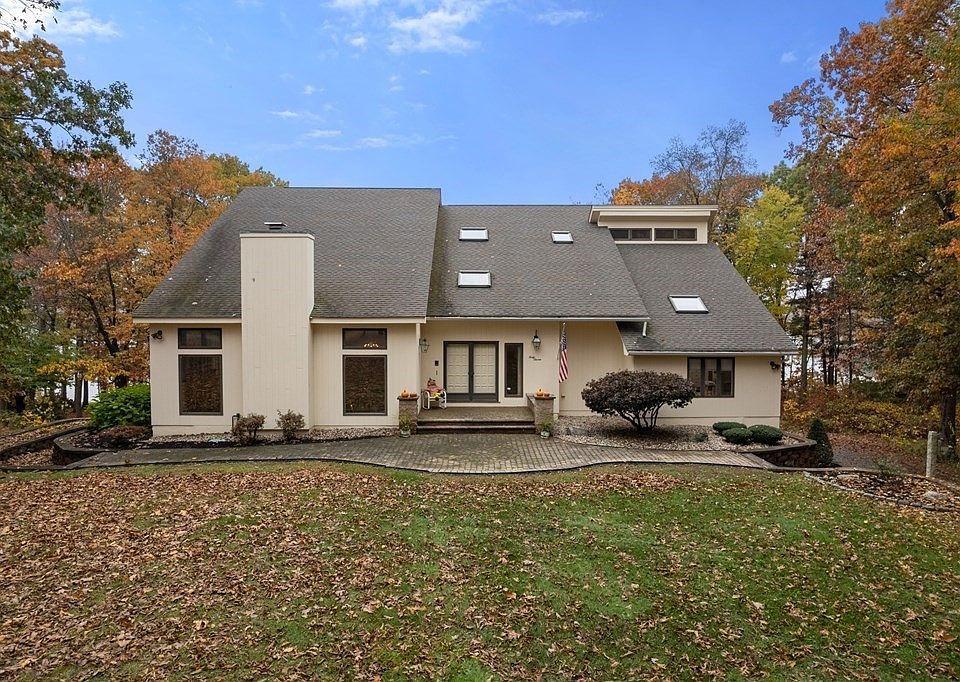 47 Bonny Ln, North Andover, MA 01845 | Zillow