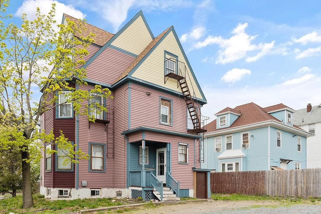 84 Hamilton St, Providence, RI 02907 | Zillow