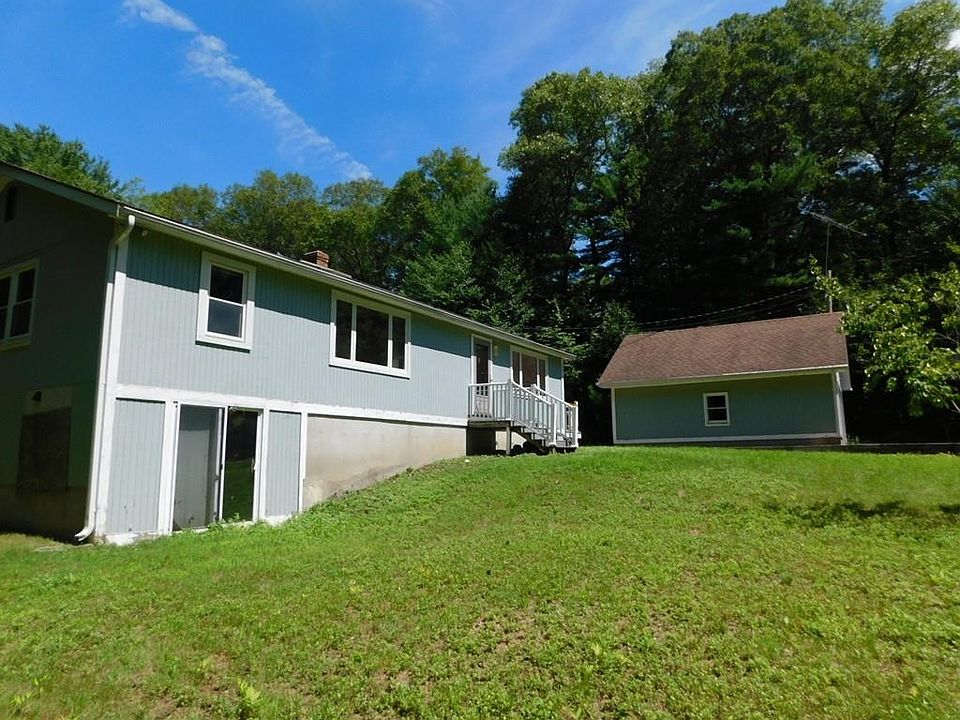 33 Bay Path Rd, Charlton, MA 01507 | Zillow