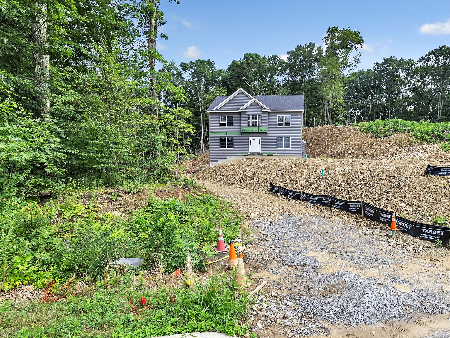 28 Hunting Ridge Rd, Middlebury, CT 06762 | MLS #24032213 | Zillow