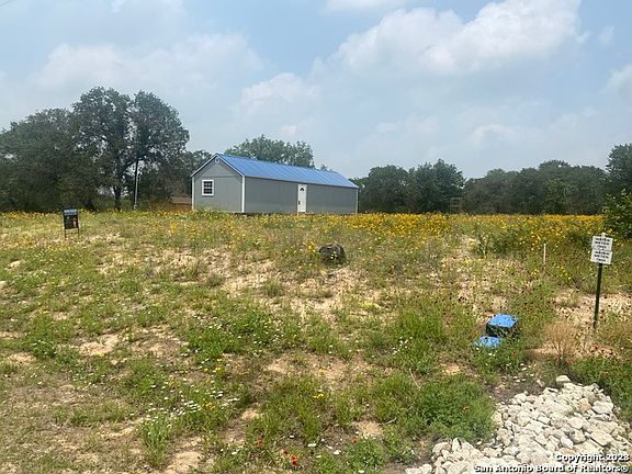 136 Sandy Ridge Dr, Poteet, TX 78065 | MLS #1687226 | Zillow