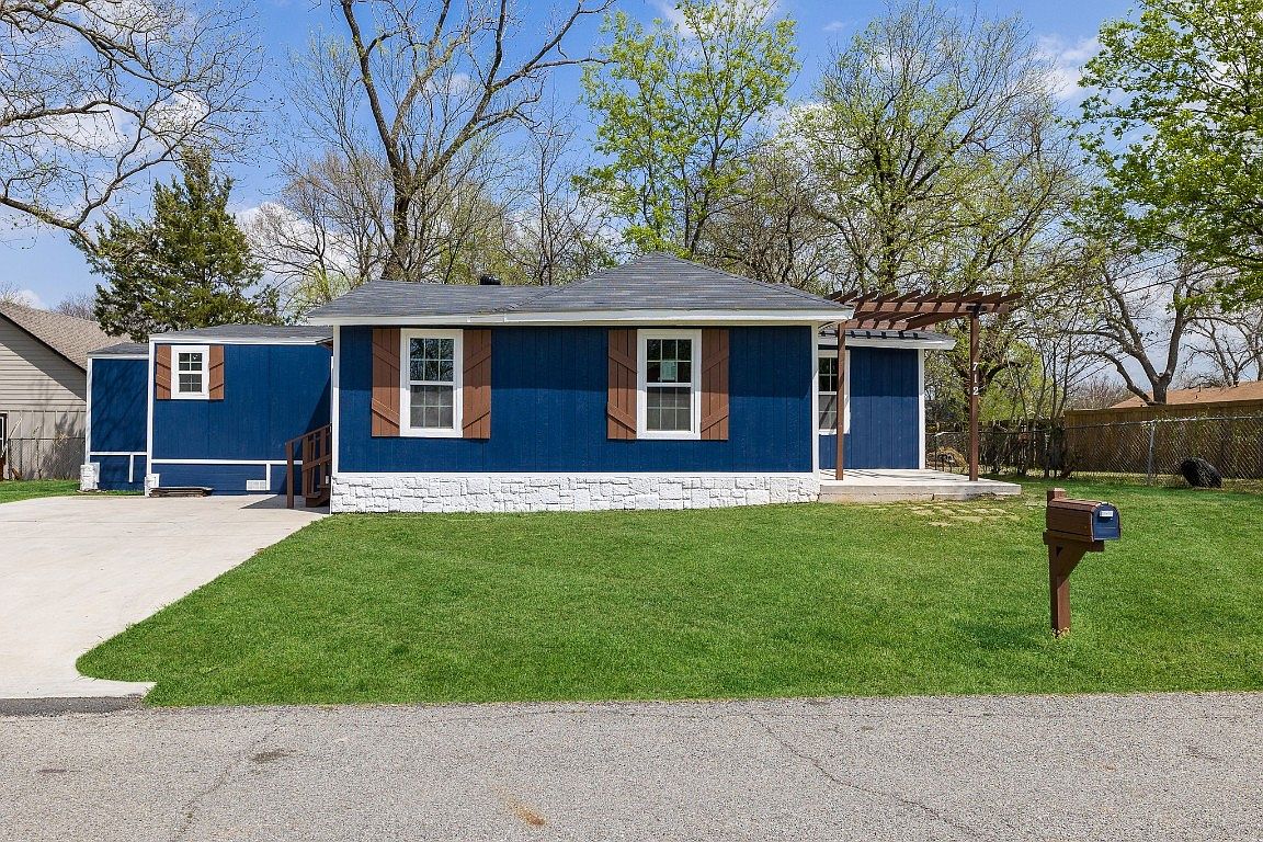 712 N Barrett Ave, Denison, TX 75020 | Zillow